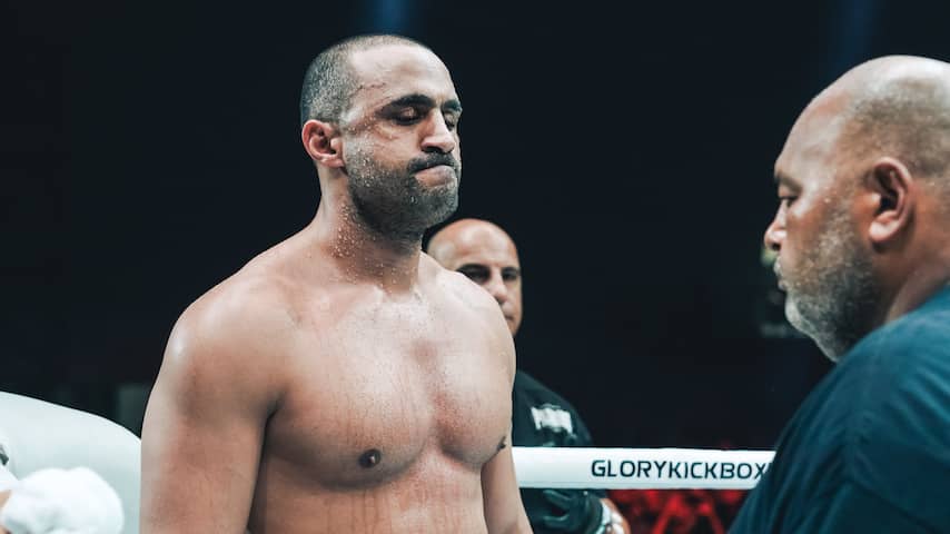 Badr Hari dubt over toekomst bij GLORY: 'Er kan nog van alles gebeuren ...
