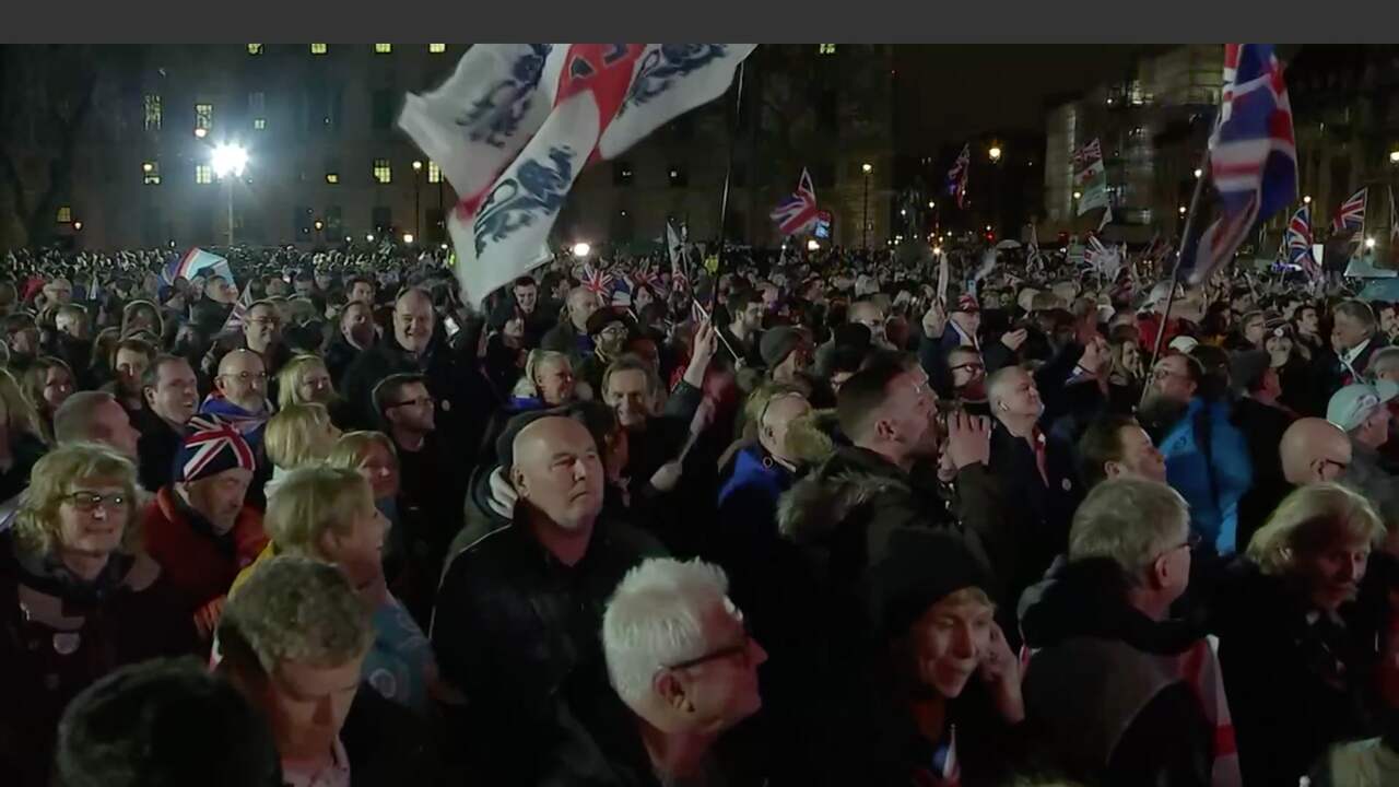 Live: Leave Means Leave houdt Brexit-feest op Parliament Square | NU.nl