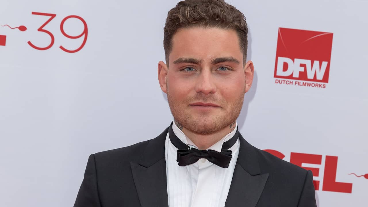 Kunstenaar Simon Posthuma op 81-jarige leeftijd overleden | Boek ...