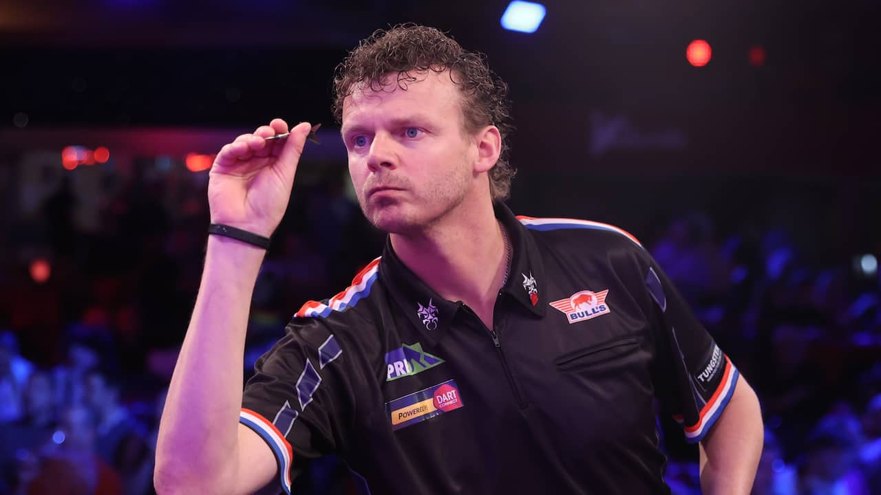 Debutant Veenstra boekt opmerkelijke zege op WK darts, Littler (16 ...