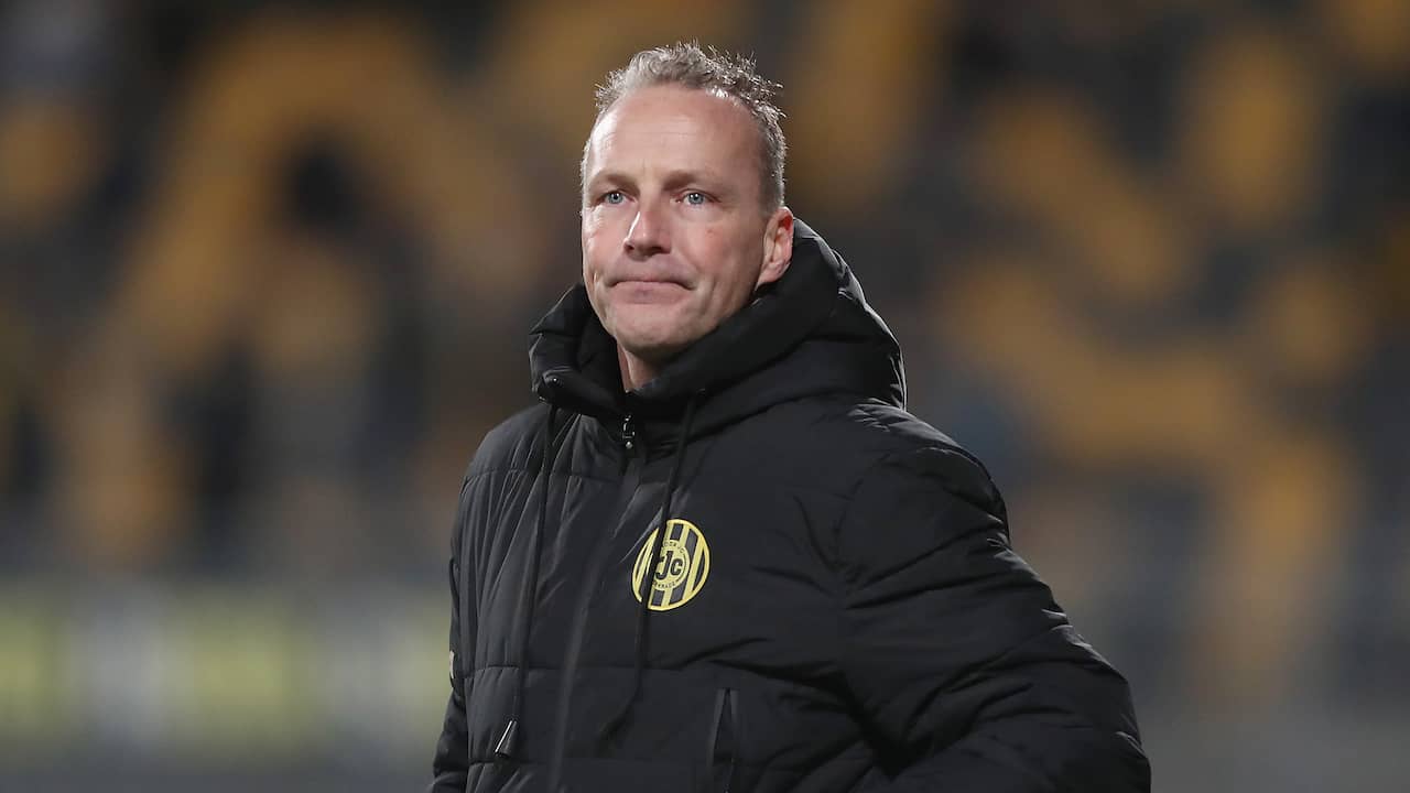 Roda JC neemt na seizoen al afscheid van in januari benoemde trainer De Graaf | Voetbal | NU.nl