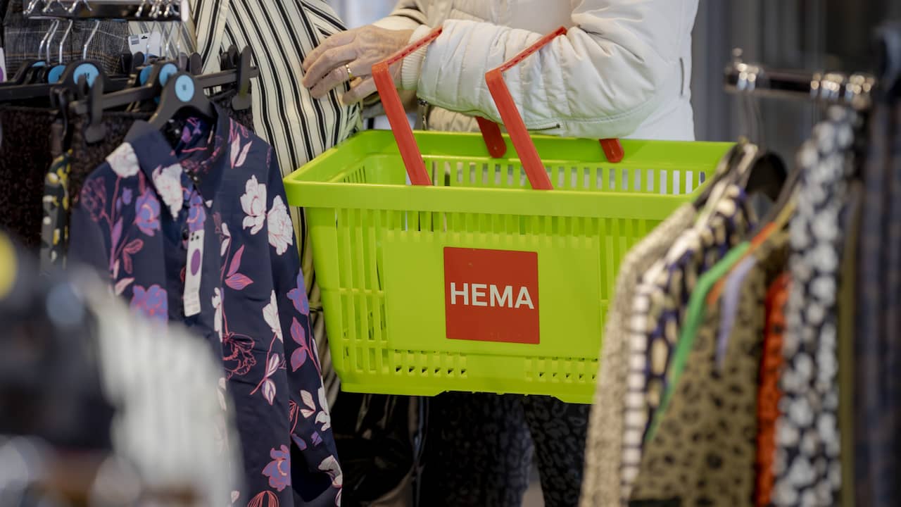 Nederlanders iets positiever over de economie, maar wachten met grote aankopen | Economie | NU.nl