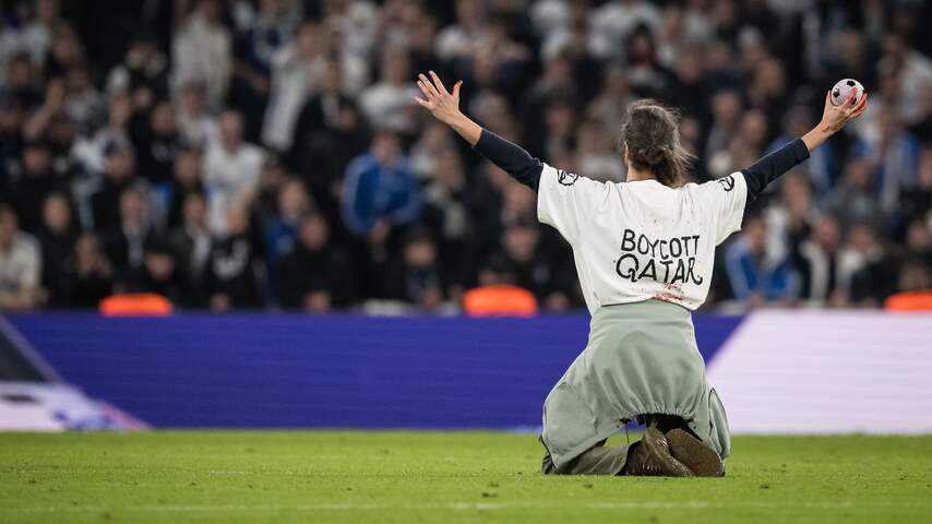 FIFA roept WK-landen in opmerkelijke brief op zich volledig op voetbal ...