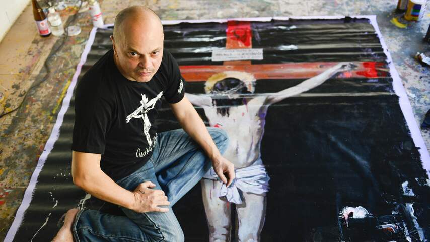 Kunstenaar Peter Klashorst (67), bekend van seksueel getinte werken ...