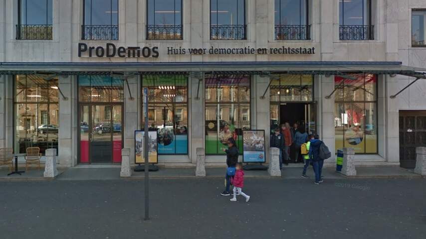 Directeur van ProDemos vertrekt na misbruikschandaal | Binnenland | NU.nl
