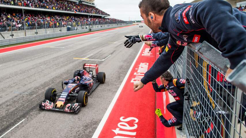 Terugblik GP VS 2015: Ferrari-duo maakt kennis met Toro Rosso-rijder Verstappen | NU+ Formule 1 ...