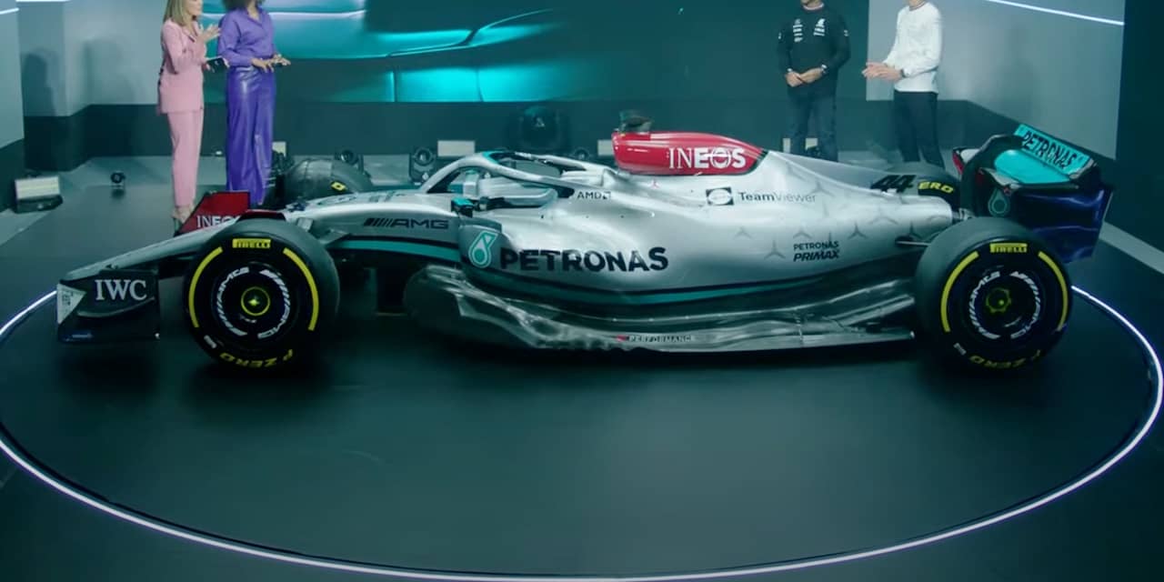 Mercedes onthult nieuwe auto Hamilton en Russell, zilveren kleur is terug