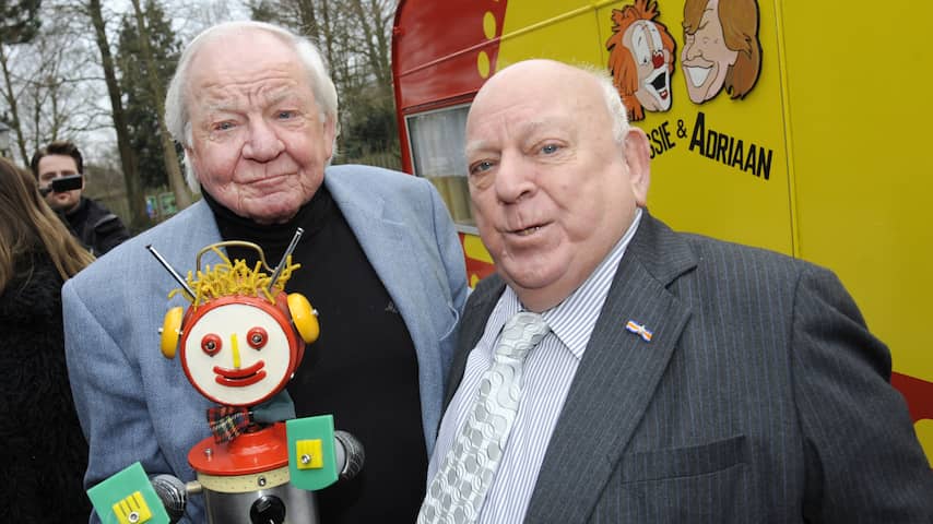 Aad van Toor overweegt nieuwe versie van zijn biografie te maken | Boek ...