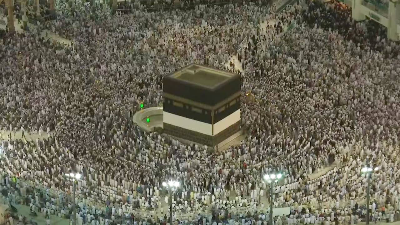 Duizenden moslims in grote moskee Mekka voor hadj | NU - Het laatste ...