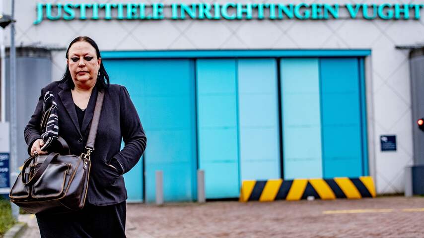 Bezweek Inez Weski onder de druk van Ridouan Taghi of ligt het anders ...