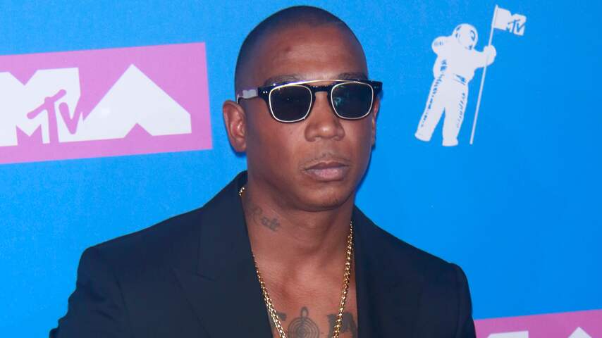 Ja Rule krijgt 100.000 euro voor schilderij van logo mislukt Fyre ...