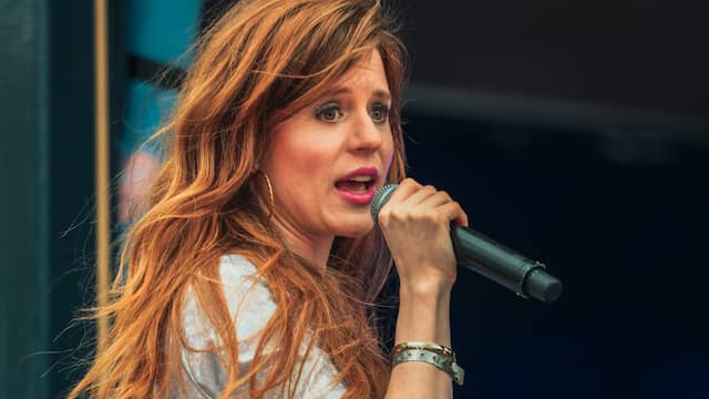 Zangeres Merol voor documentaire gevolgd in aanloop naar Paradiso | NU ...