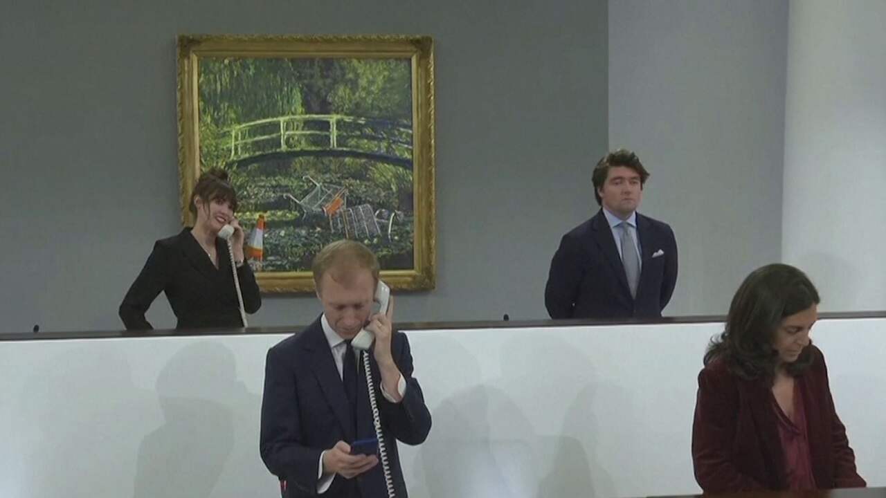 Geveilde Monet-parodie van Banksy brengt 7,5 miljoen pond op | Boek ...