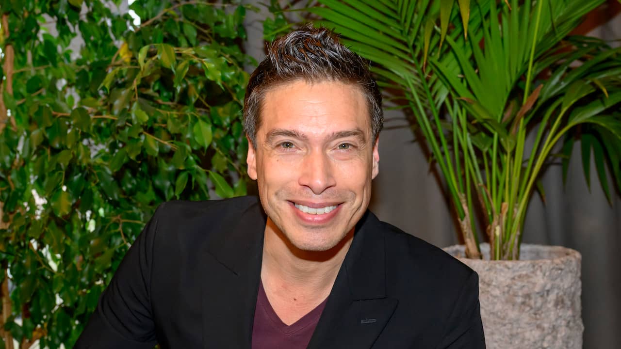 Sjors van der Panne gaat Jacques Brel spelen in musical | Boek ...