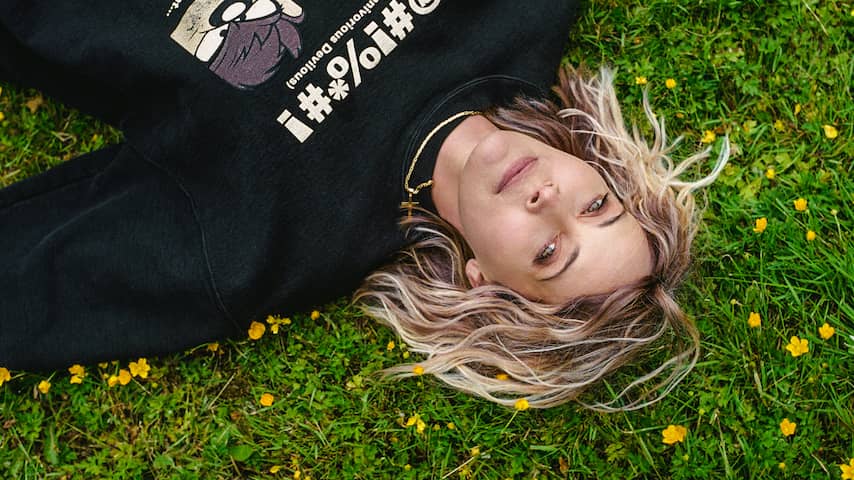 Anouk is niet bang om carrière te verliezen: 'Dan stort het maar in ...