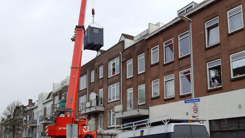 Tien aanhoudingen bij ontruiming kraakpanden in Tweebosbuurt ...