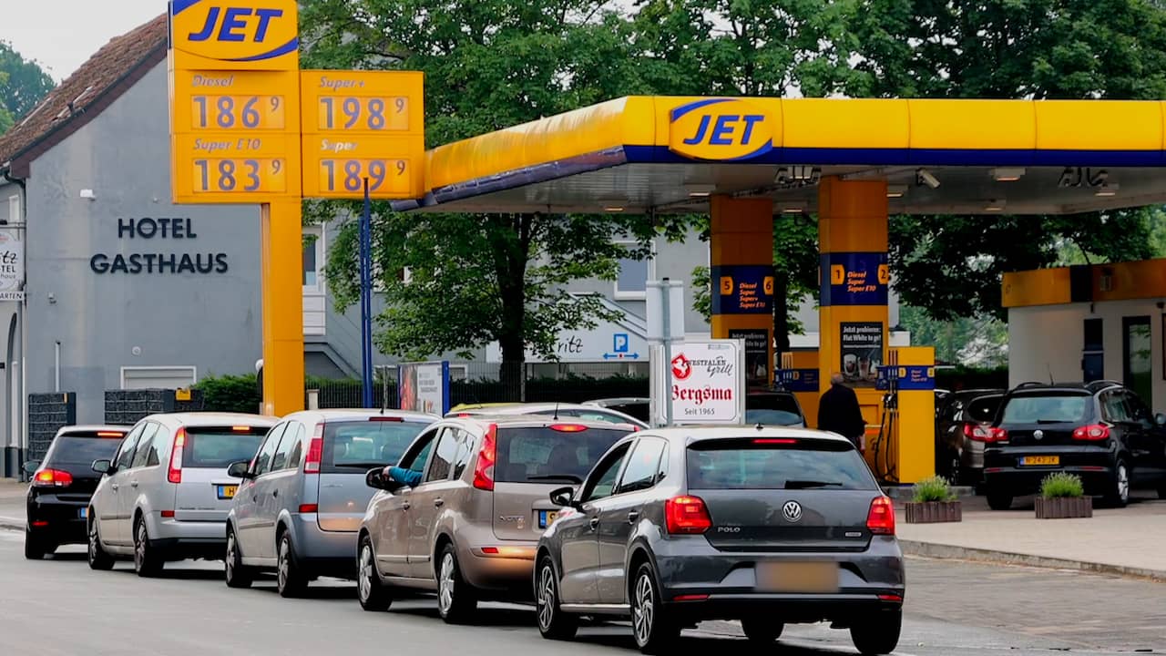Benzineprijs nog maar enkele centen verwijderd van nieuw record ...
