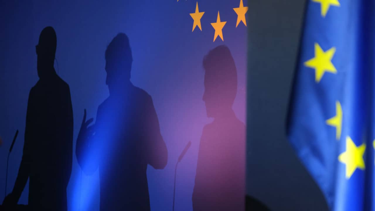 EU voert nieuwe wet in om macht van techbedrijven te beteugelen | Tech ...