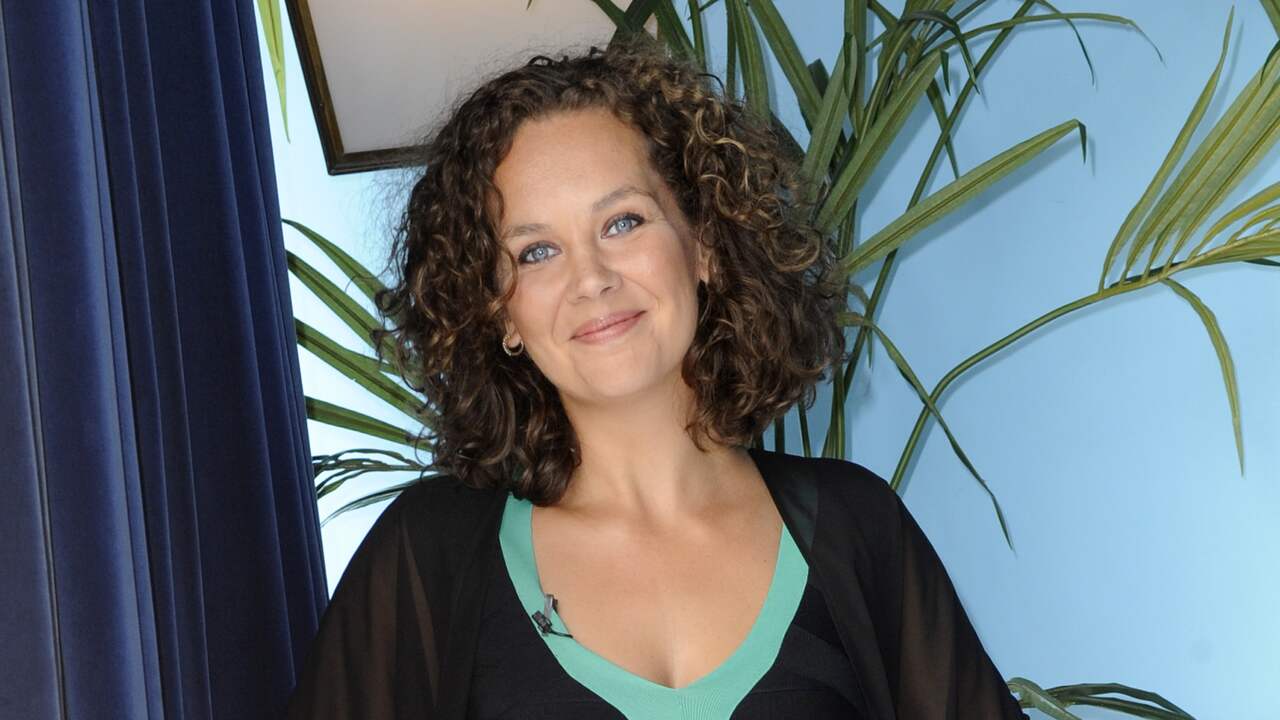 Sara Kroos over optreden na vier jaar ziekte: ‘Ik kon heel lang niks ...