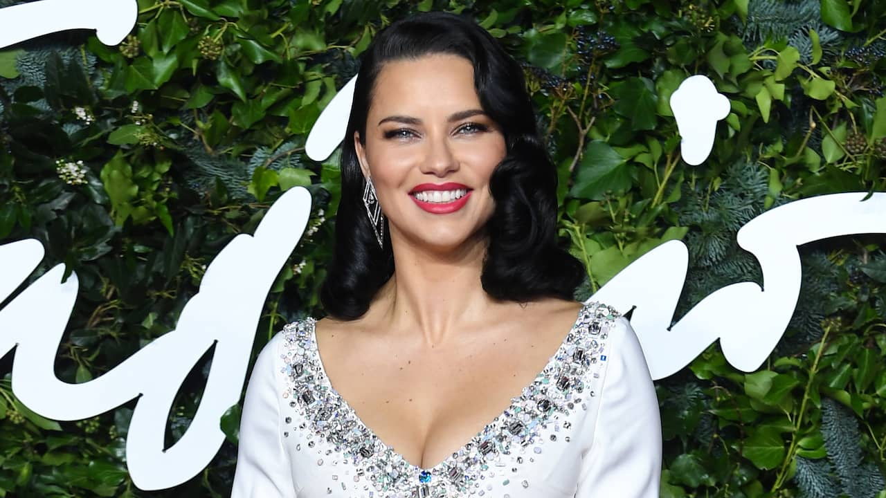 Model Adriana Lima na negatieve reacties op gezicht: 'Ik ben een moeder' | Achterklap | NU.nl