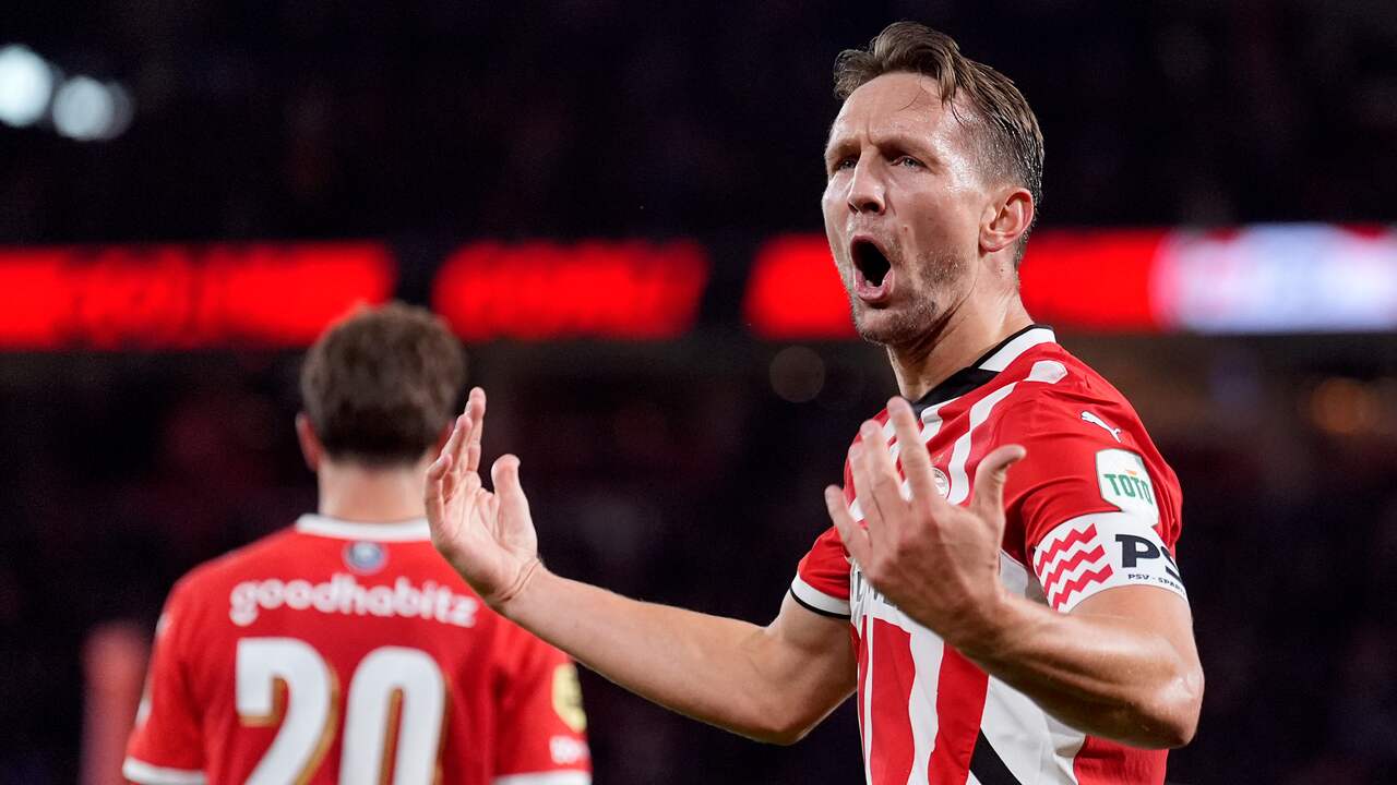Tiental PSV ontsnapt tegen Sparta en blijft foutloos in Eredivisie ...
