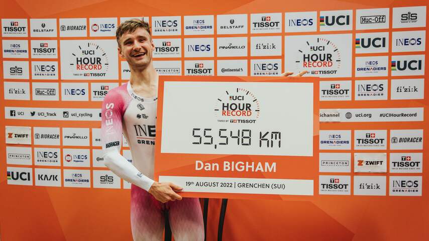 Prestatietrainer Bigham verbetert werelduurrecord met bijna 500 meter ...