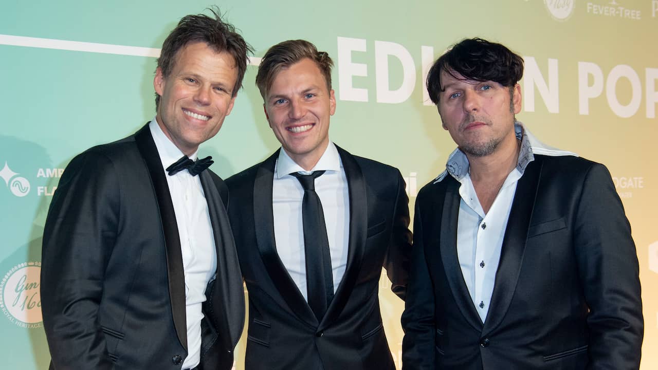 3JS-zangers Jan Dulles en Jaap Kwakman openen samen café in Volendam | Achterklap | NU.nl