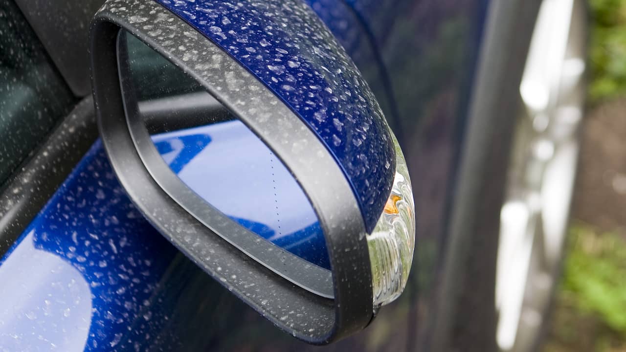 Hoe komt het dat je auto onder het Saharastof zit? | NU.nl Hoe komt het dat je auto onder het Saharastof zit? | NU.nl