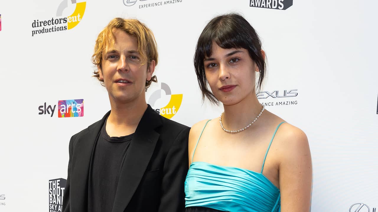 Zanger Tom Odell getrouwd met model Georgie Somerville | Achterklap | NU.nl