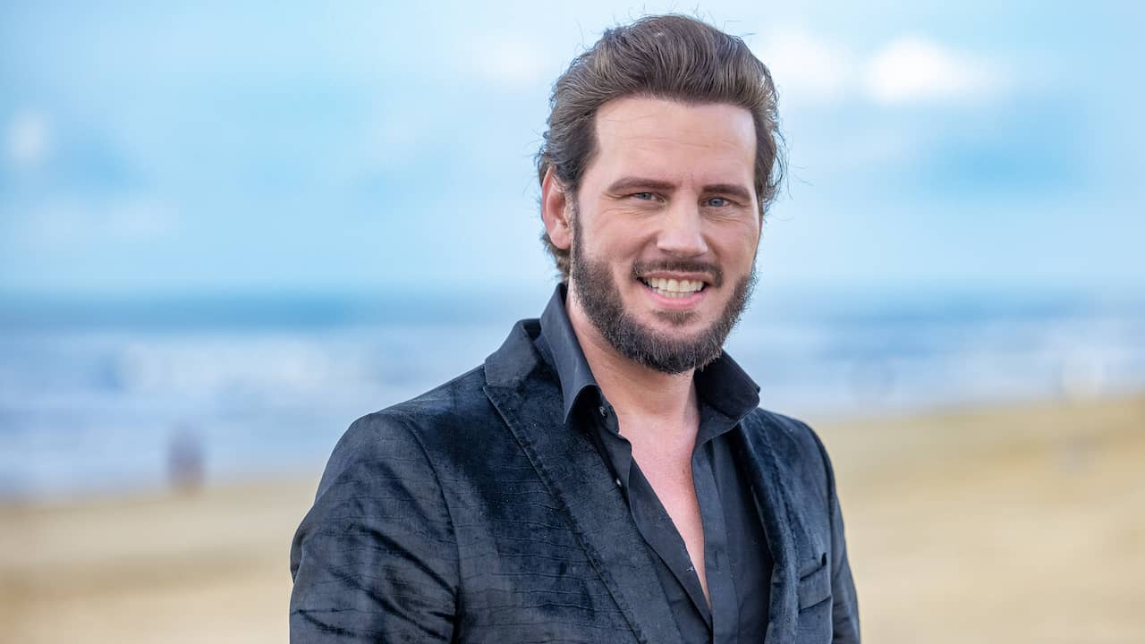 Bouke Scholten van ElvisMatters Band kan twee maanden niet optreden ...