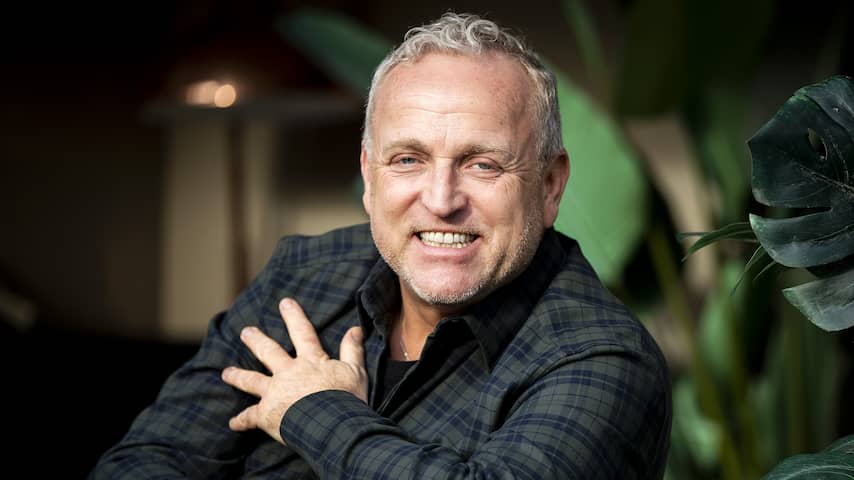 Gordon blijft in Dubai: zanger zet huizen in Amsterdam en Zuid-Afrika ...