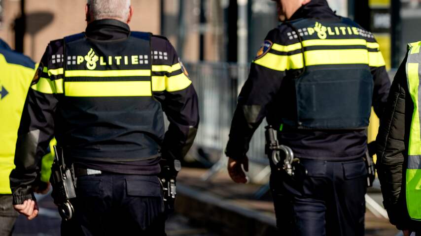Politiemensen Krijgen Eenmalige Bonus Van 300 Euro als Blijk Van politiemensen-krijgen-eenmalige-bonus-van-300-euro-als-blijk-van