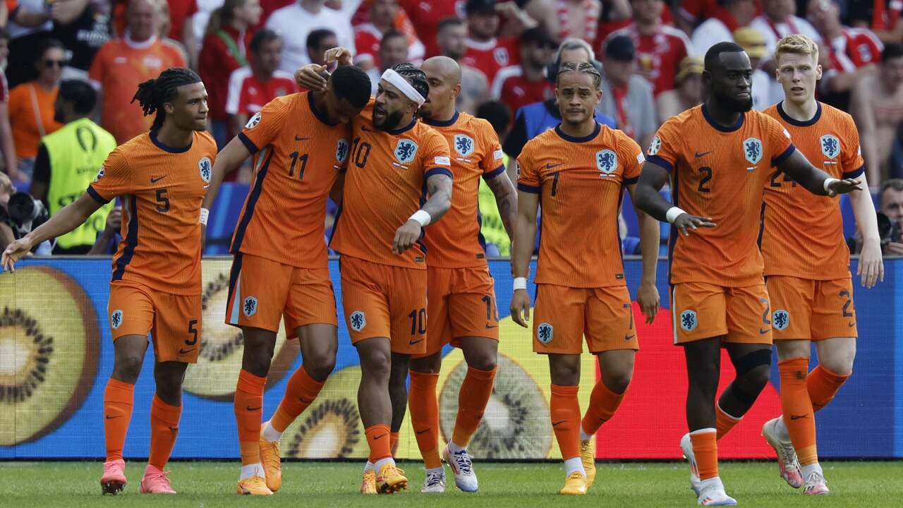 Oranje speelt dinsdag tegen Roemenië in achtste finales EK | EK voetbal | NU.nl