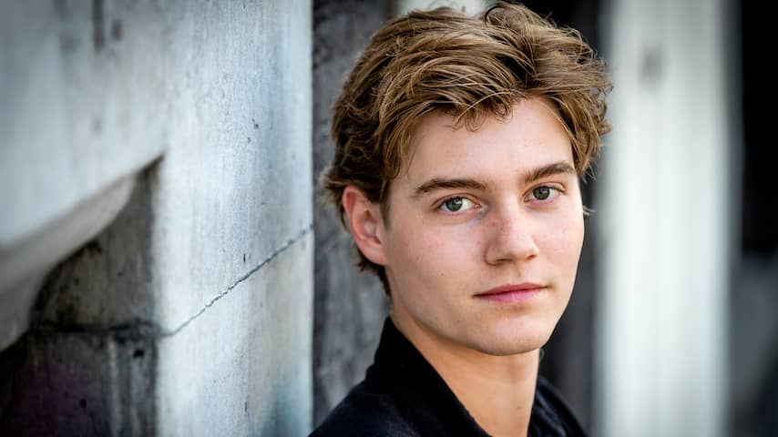 Cas Jansen revalideert na ongeluk: zo loste GTST afwezigheid acteurs ...