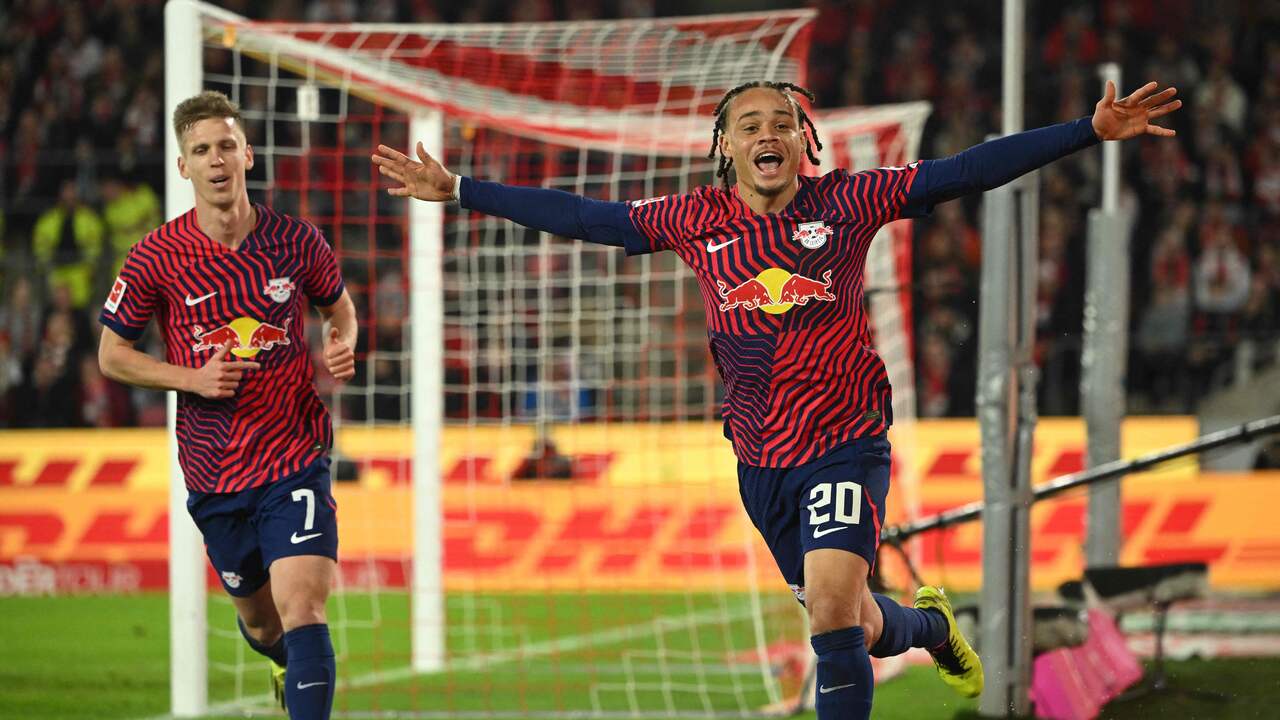 Xavi Simons heeft met assist en goal groot aandeel in ruime zege RB ...