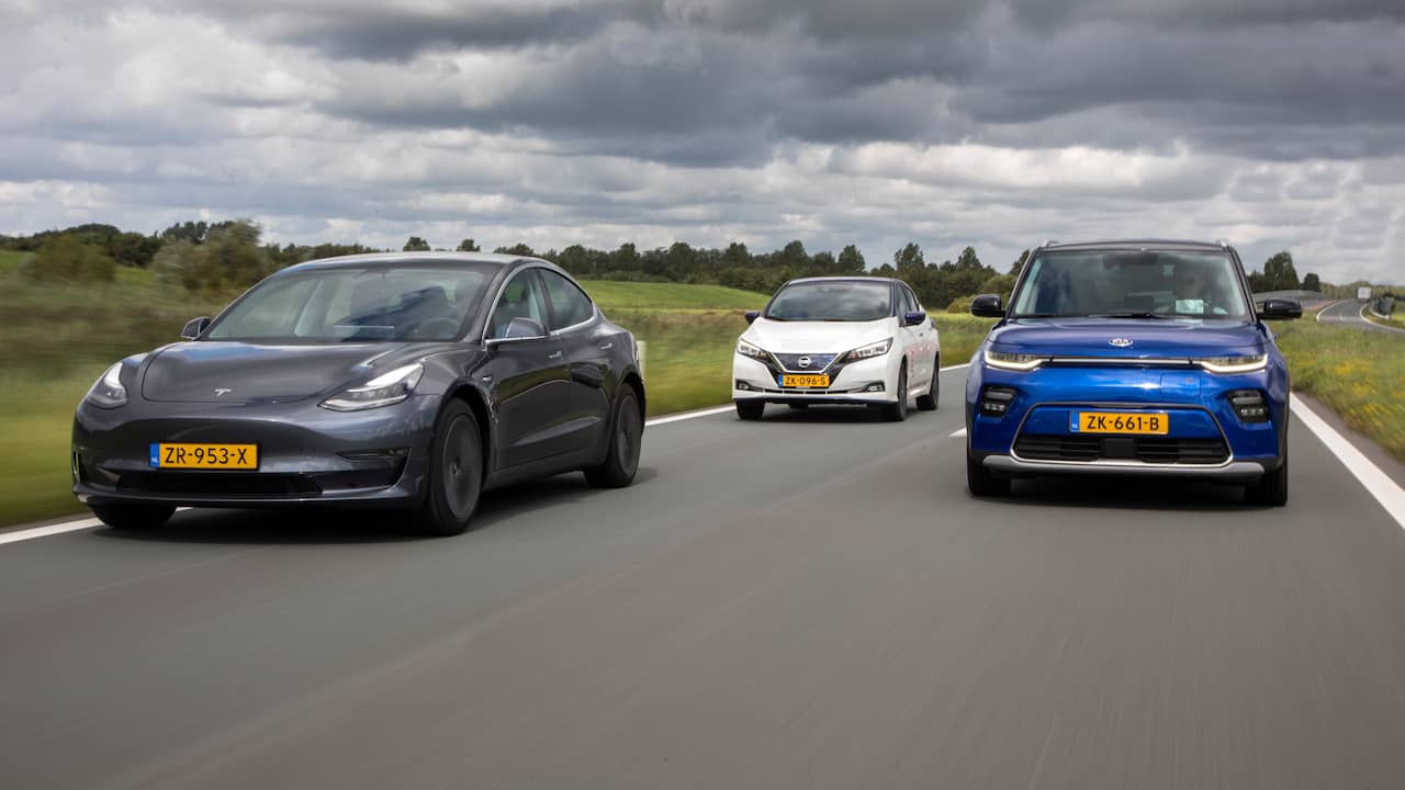 Tienduizendste Tesla Model 3 op Nederlands kenteken | Onderweg | NU.nl