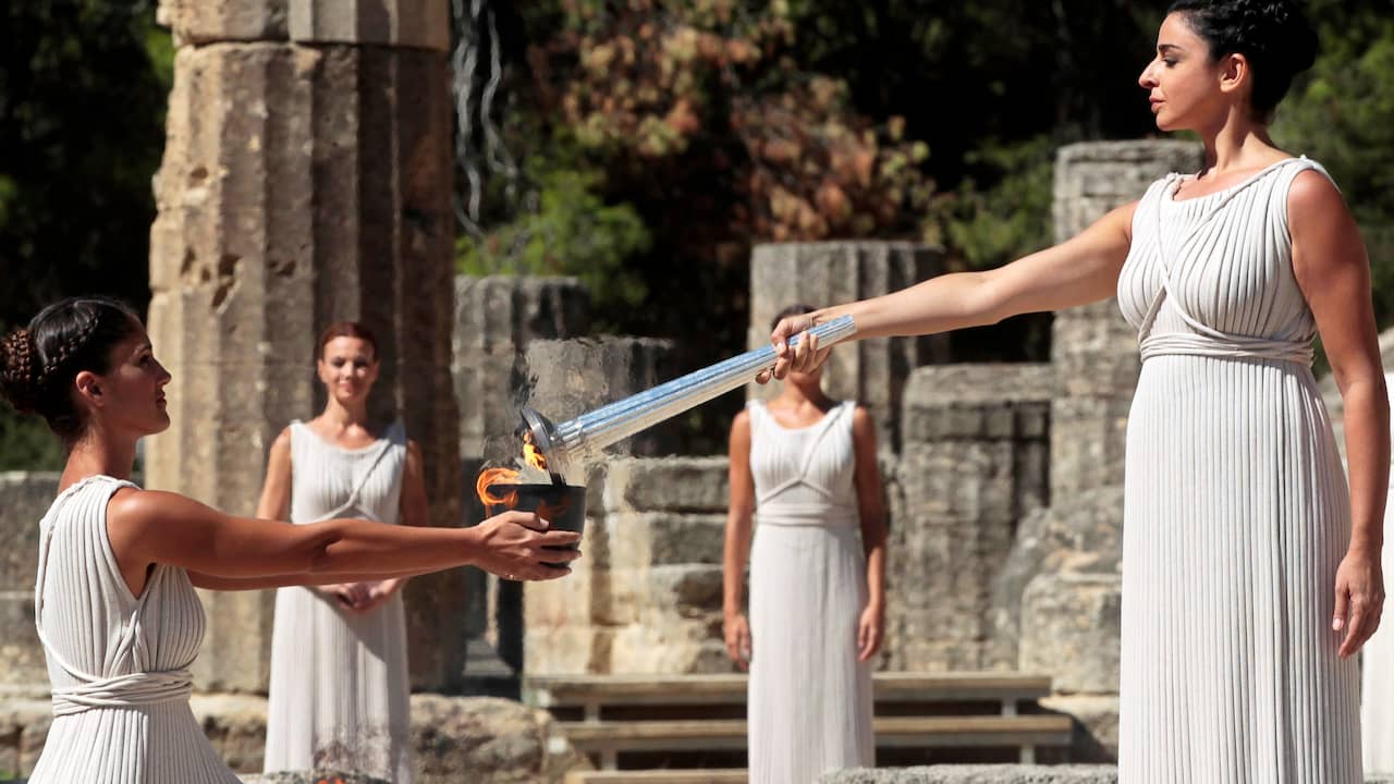 Olympische vlam Sotsji 2014 ontstoken | Sport | NU.nl