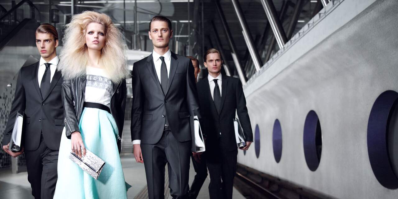 Nederlands topmodel Daphne Groeneveld in nieuwe Bijenkorf-campagne | NU ...