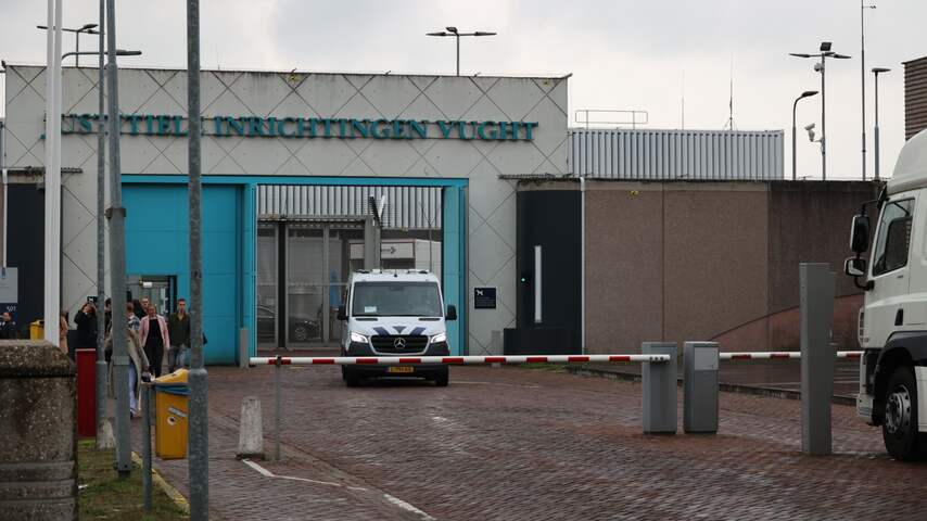 Gevangenis weigert brieven tussen Ridouan Taghi en terrorist Mohammed B. | Binnenland | NU.nl