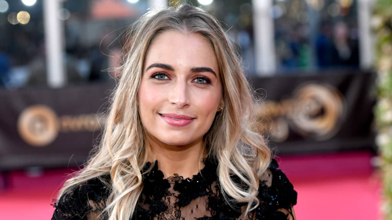 Presentatrice Shelly Sterk huilt sinds moederschap veel sneller ...