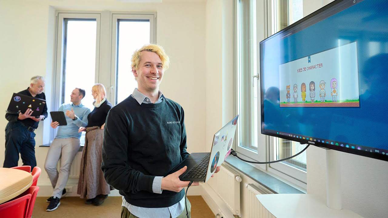 Stap in de (8-bit) wereld van de Rijksoverheid en speel ‘de Queeste der ...