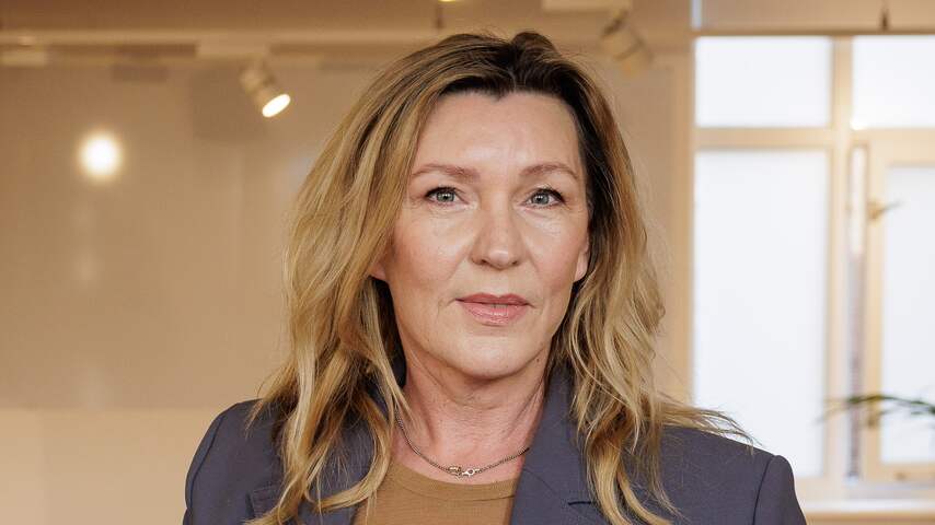 Succesvol boek Nieuwe buren van Saskia Noort wordt theatervoorstelling ...