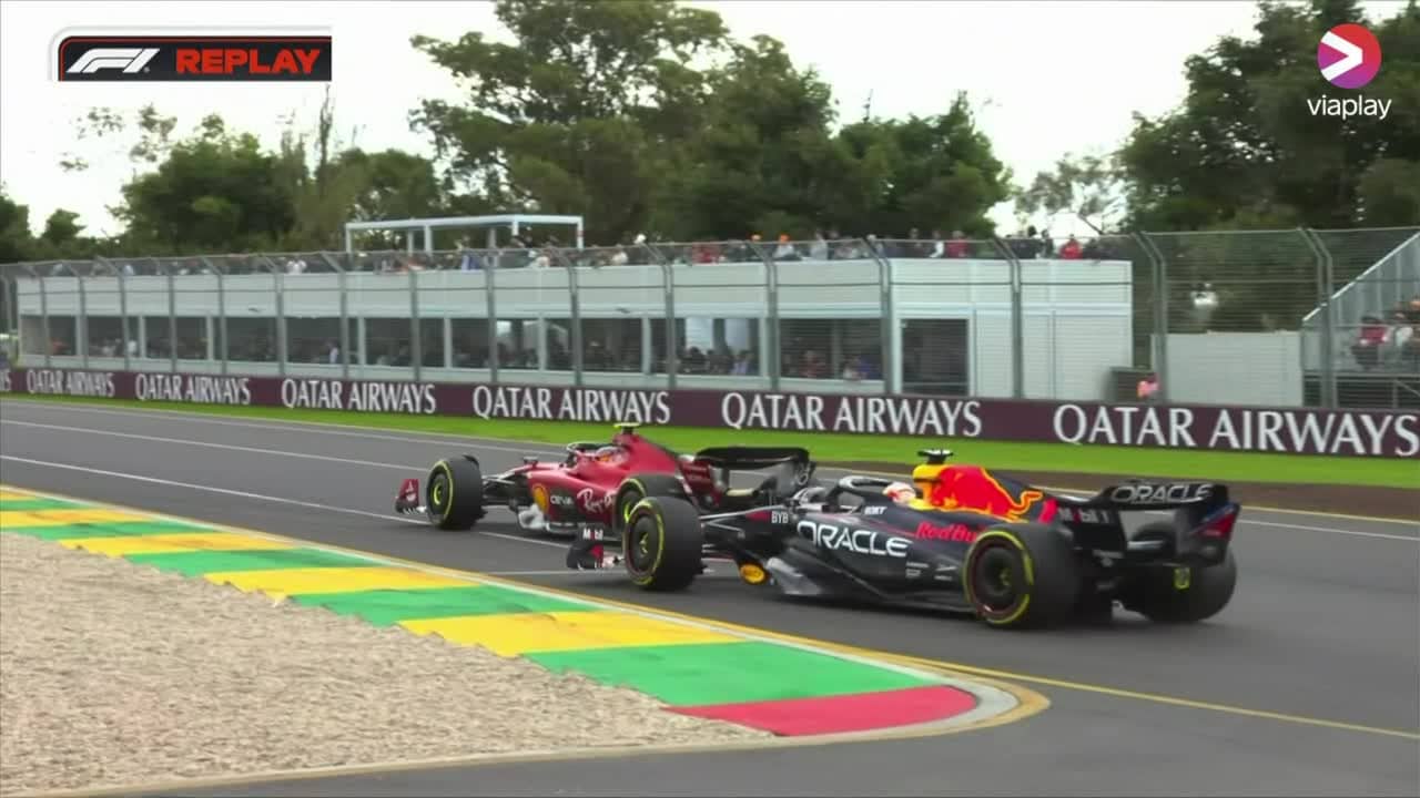 Sainz heeft last van Verstappen tijdens tweede vrije training | NU.nl