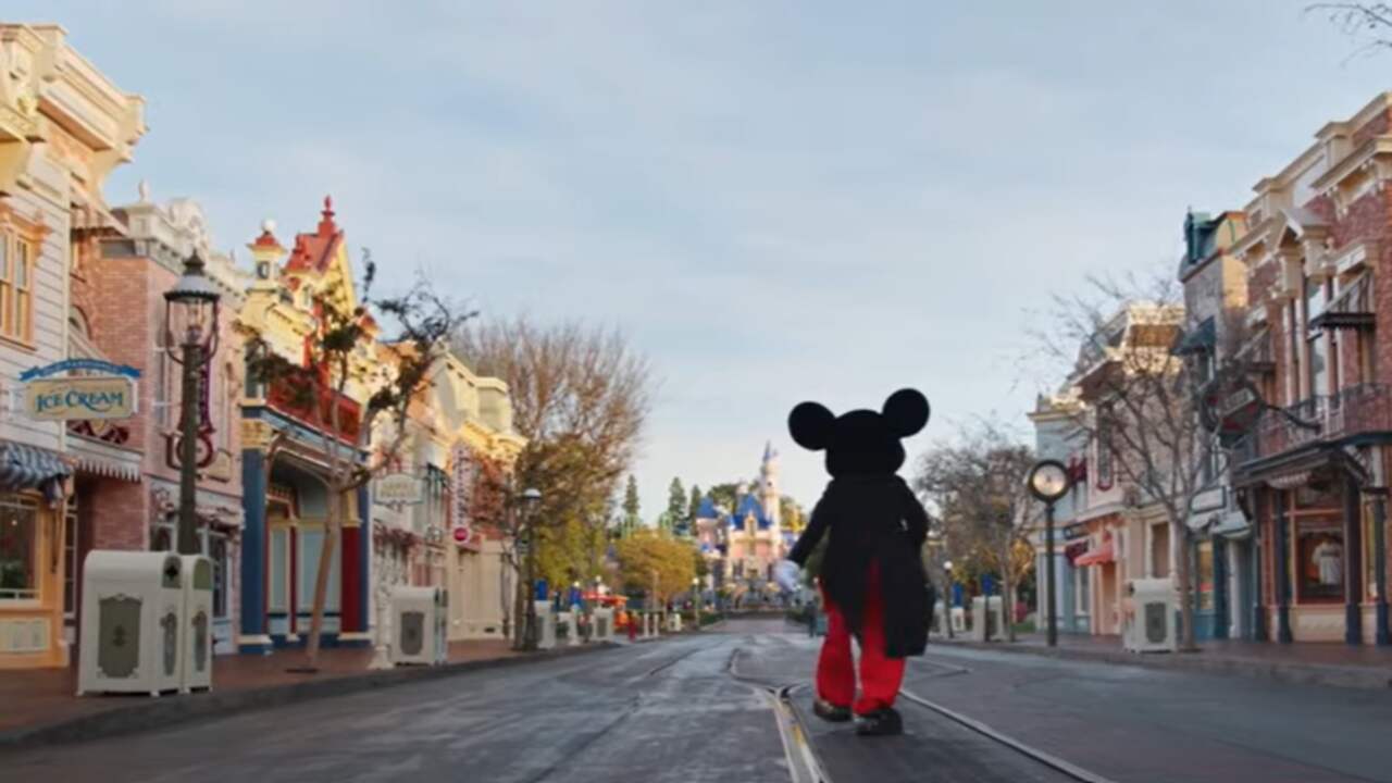 Mickey Mouse is hoogbejaard, deze schandalen overleefde de muis | Films ...