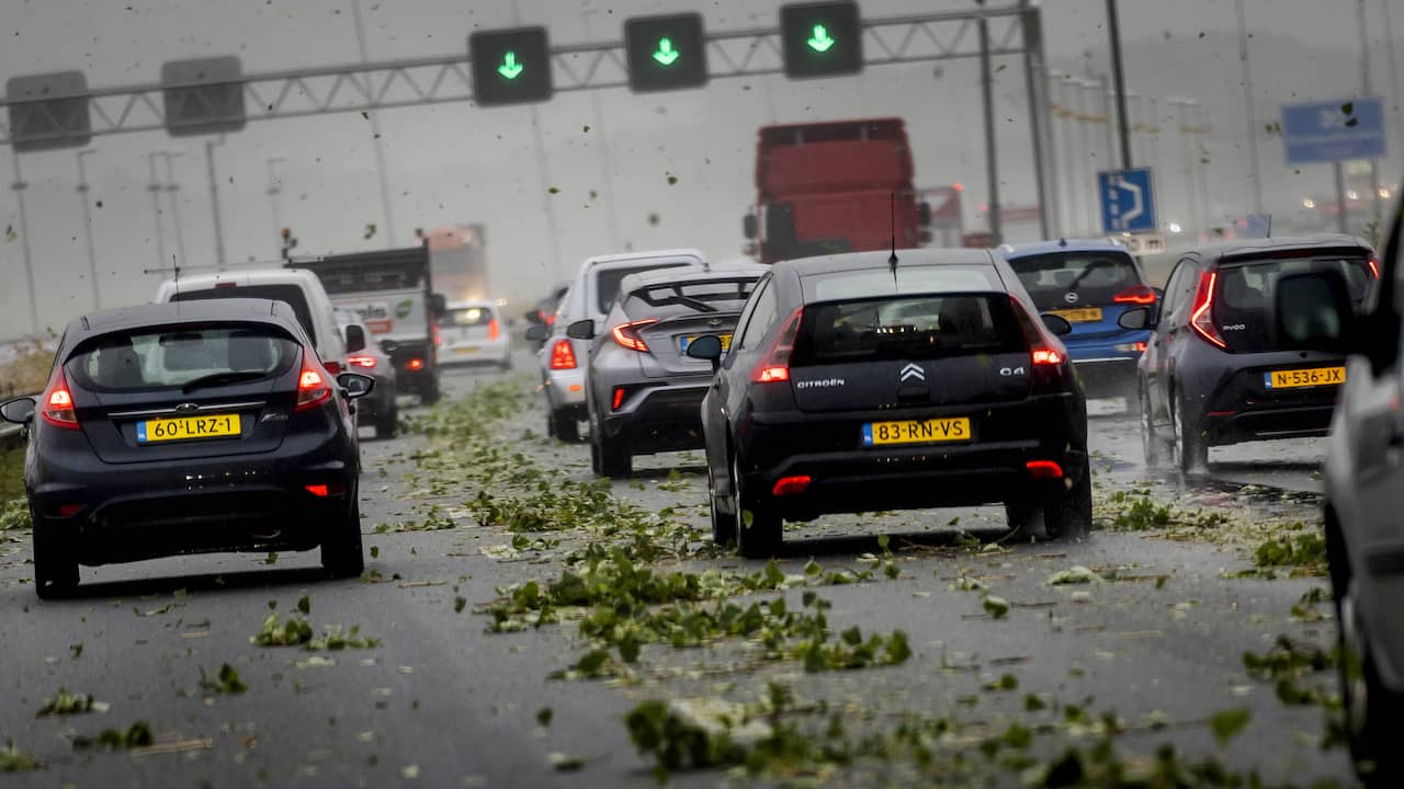 Volg storm Poly live vanaf meerdere plekken in Nederland | NU.nl