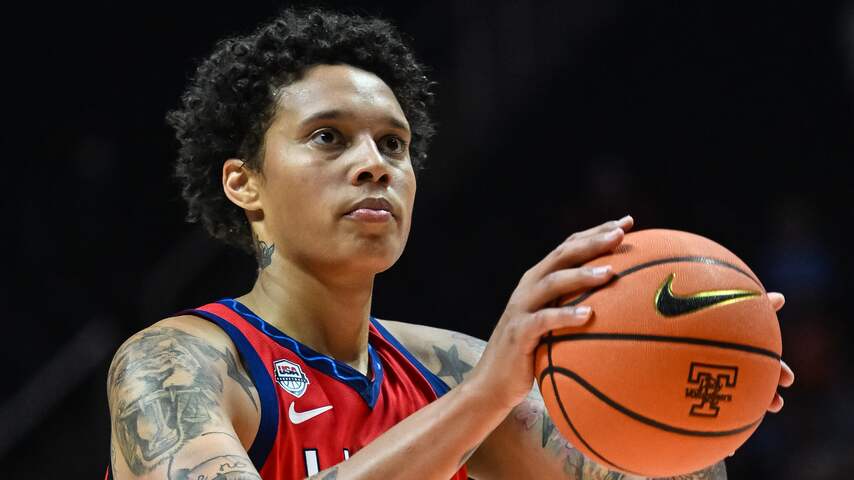 Basketbalster Griner maakt rentree bij nationaal team na celstraf in ...