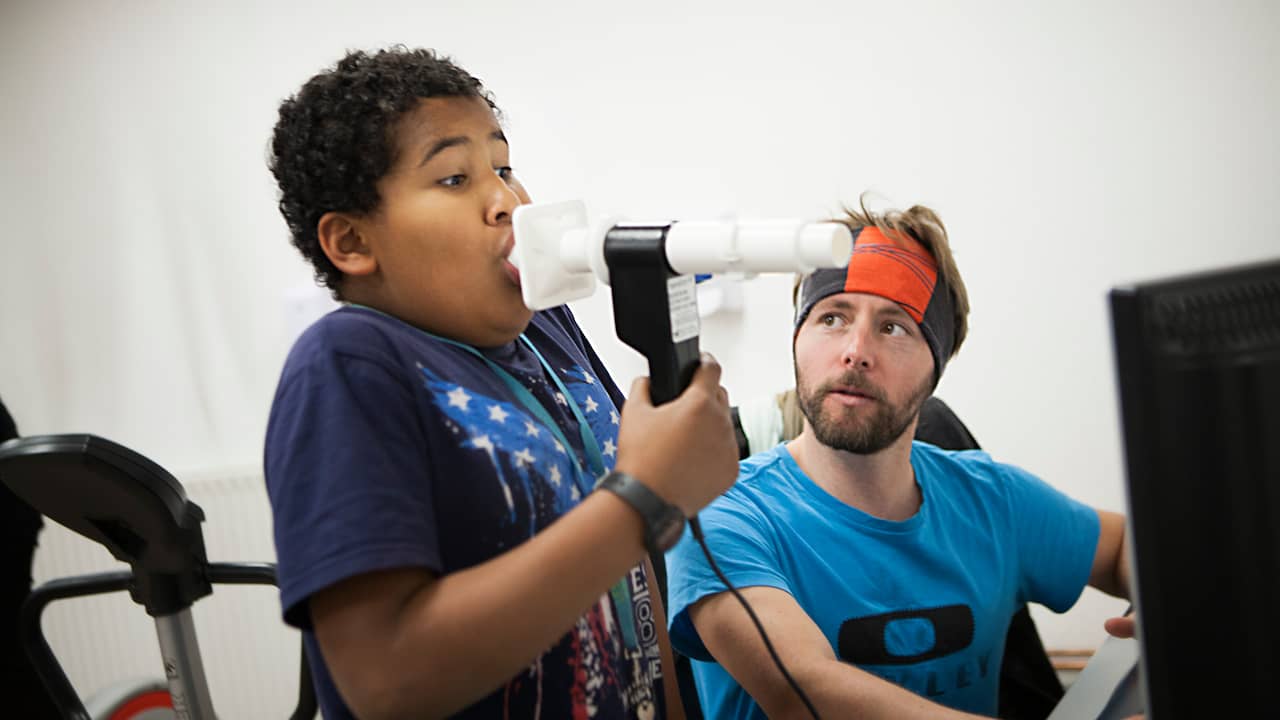 Patiënten lopen risico doordat gezondheidszorg 'ras' nog laat meewegen ...