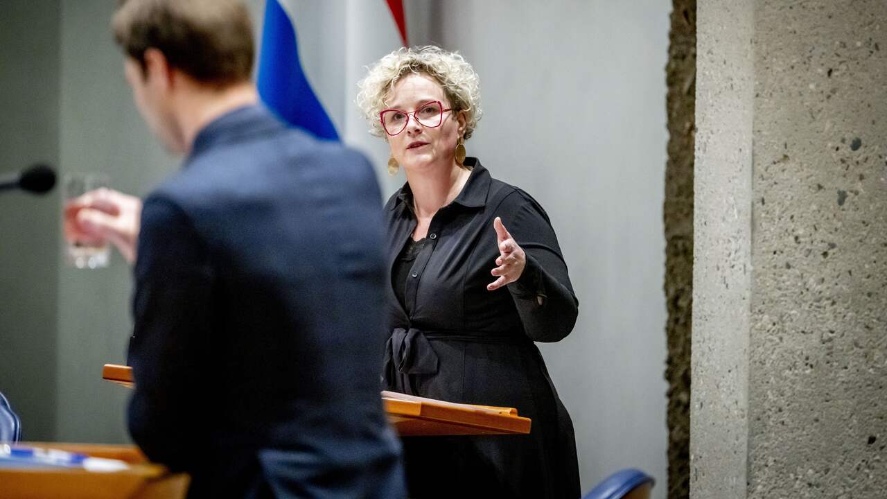 Politiek wil actie na mazelenuitbraak en doden door kinkhoest: 'Het gaat nu mis' | Politiek | NU.nl