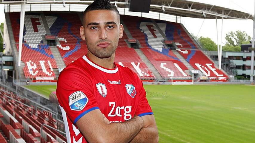 FC Utrecht legt transfervrije Chris David en Ould-Chikh vast | Voetbal ...