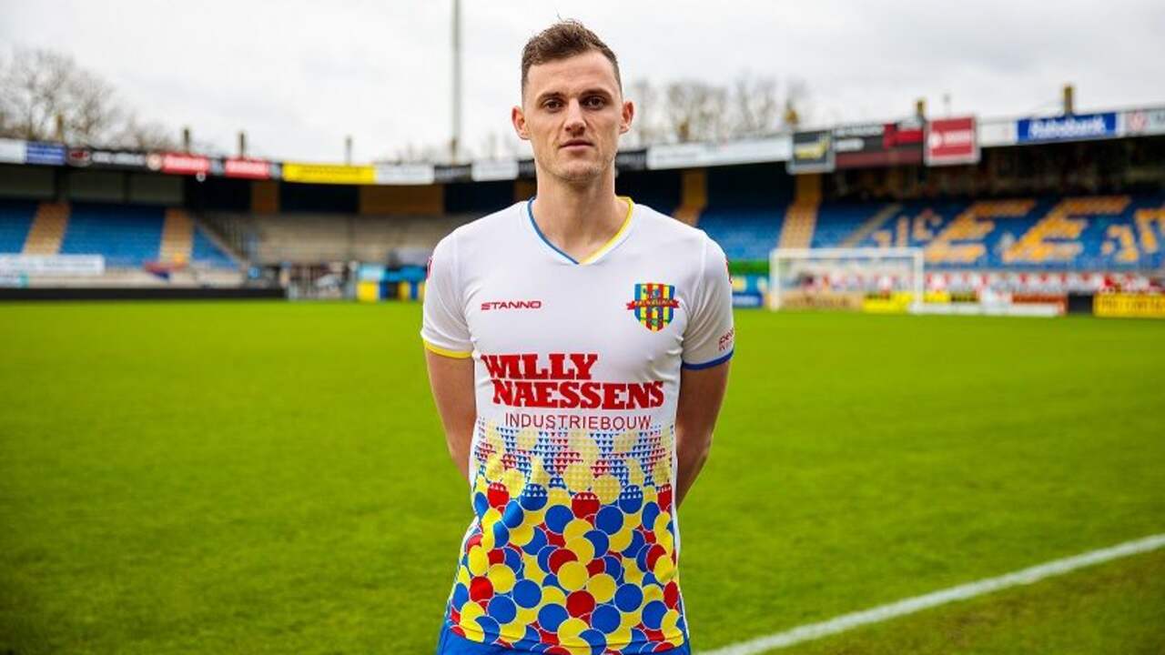 RKC treedt in speciaal ontworpen carnavalsshirt aan tegen Sparta | NU - Het laatste nieuws het ...